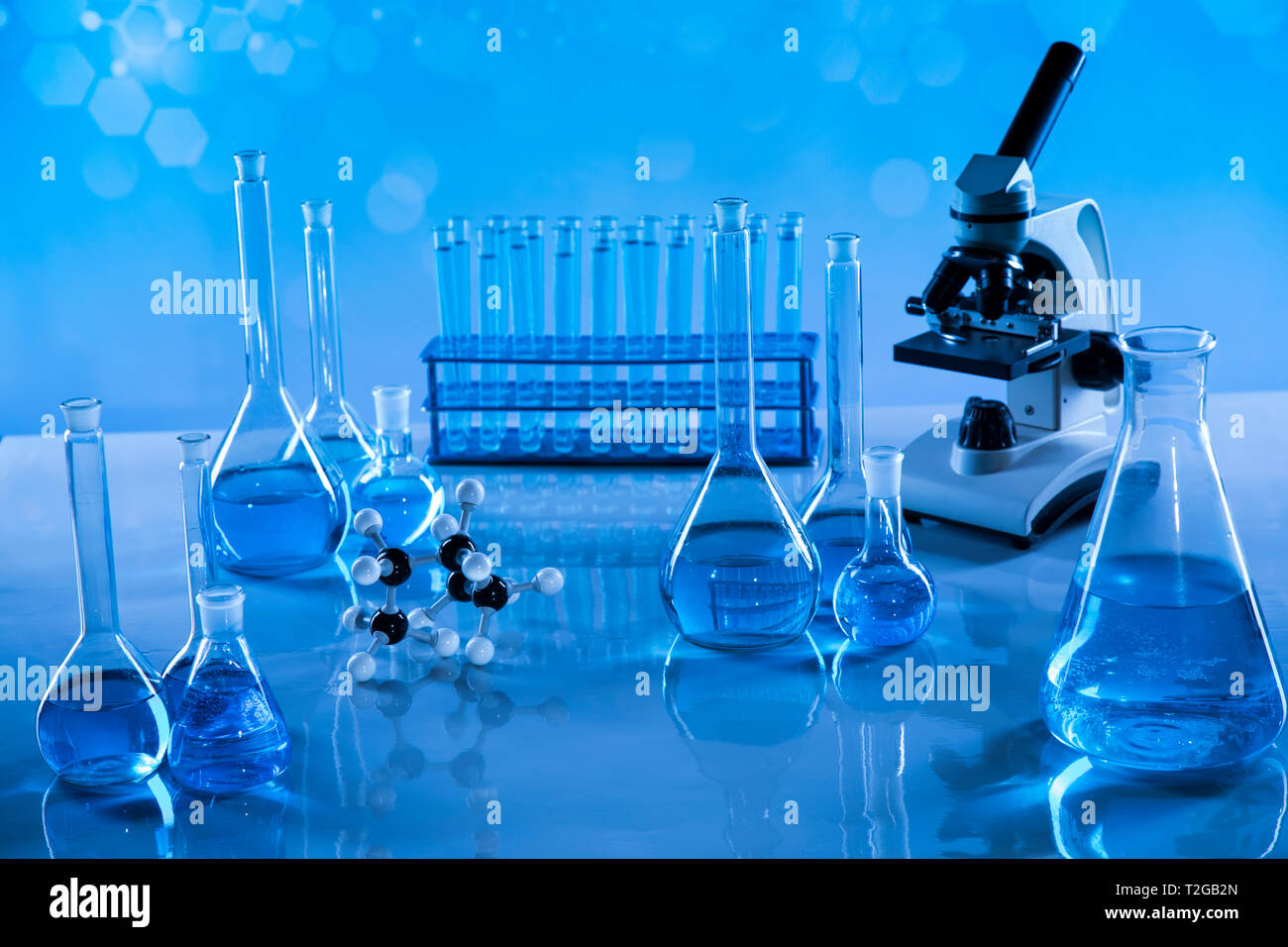 Glassware, Laboratory beakers,Science experiment Stock Photo - Alamy