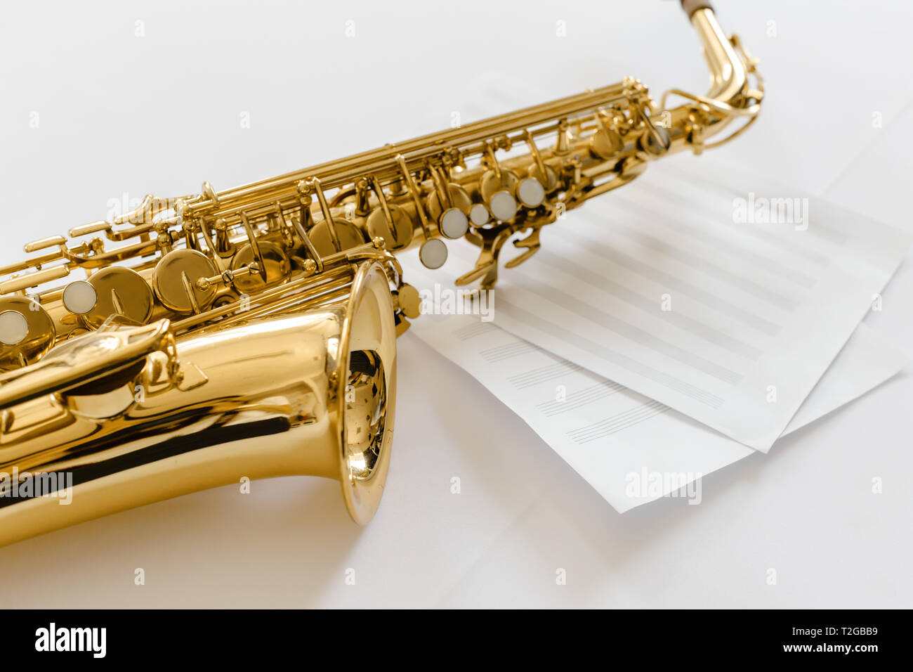 Saxophone cut out hi-res stock photography and images - Alamy
