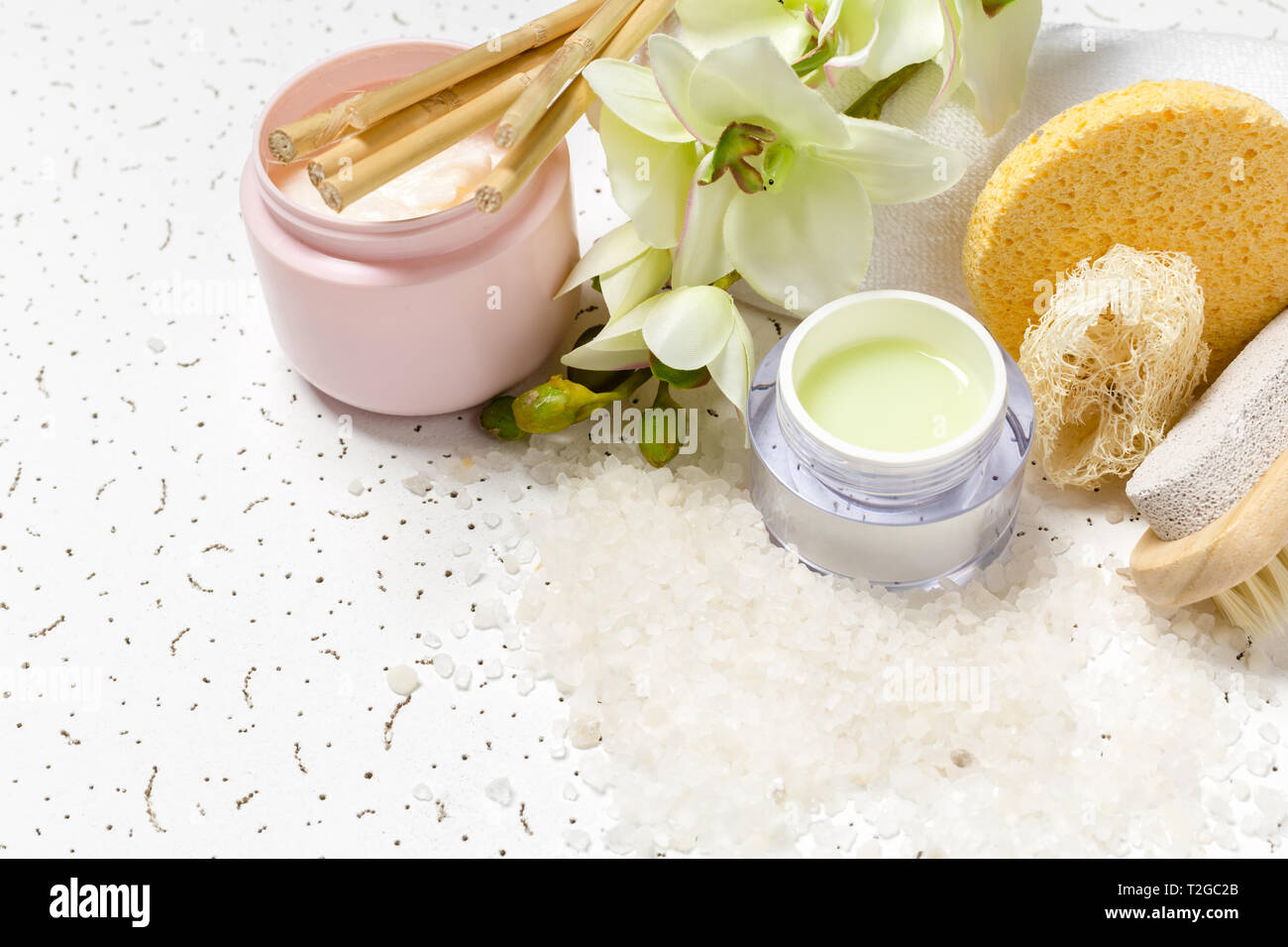 Beautiful spa setting Stock Photo - Alamy