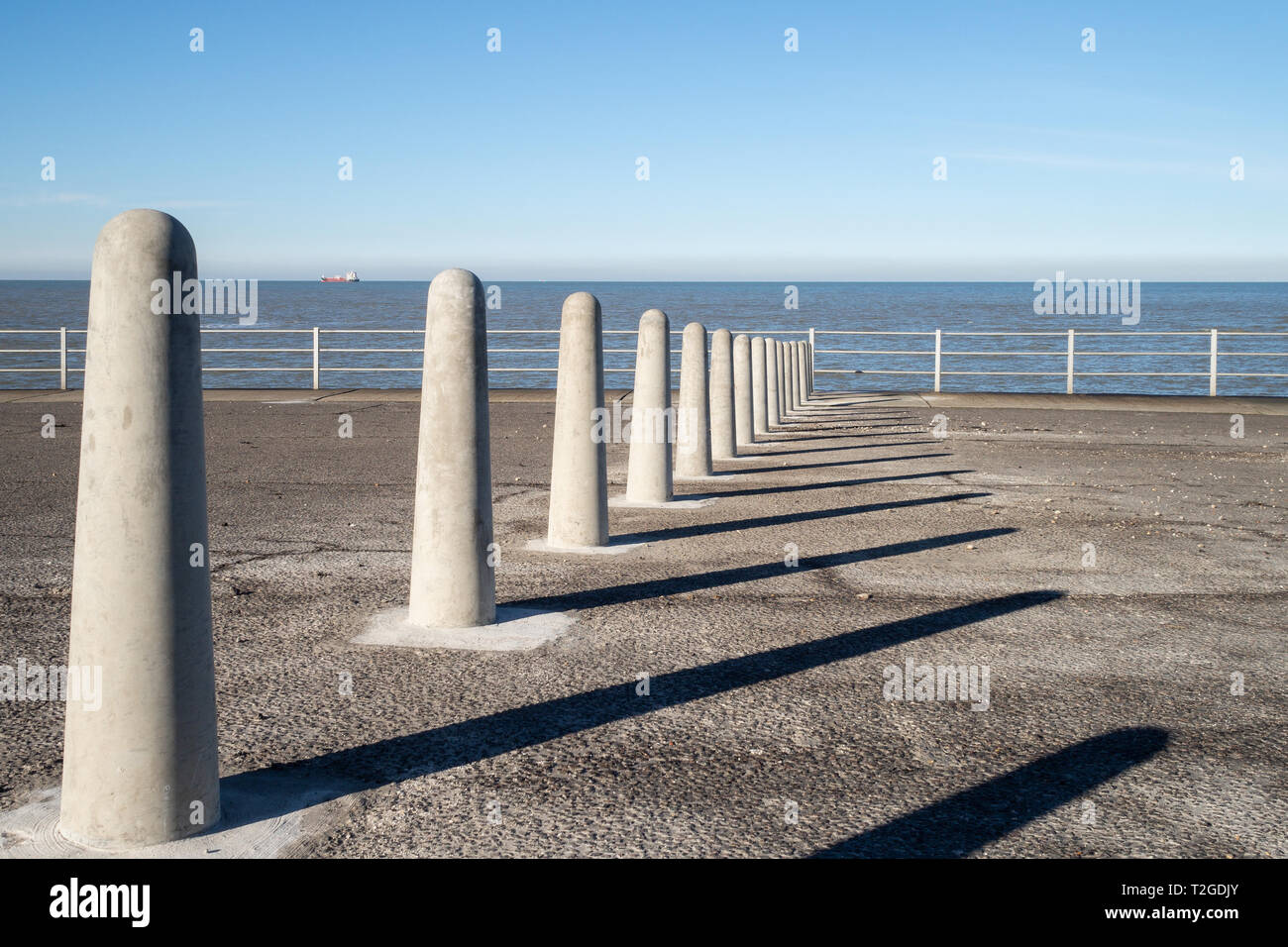 Concrete bollards hi-res stock photography and images - Alamy