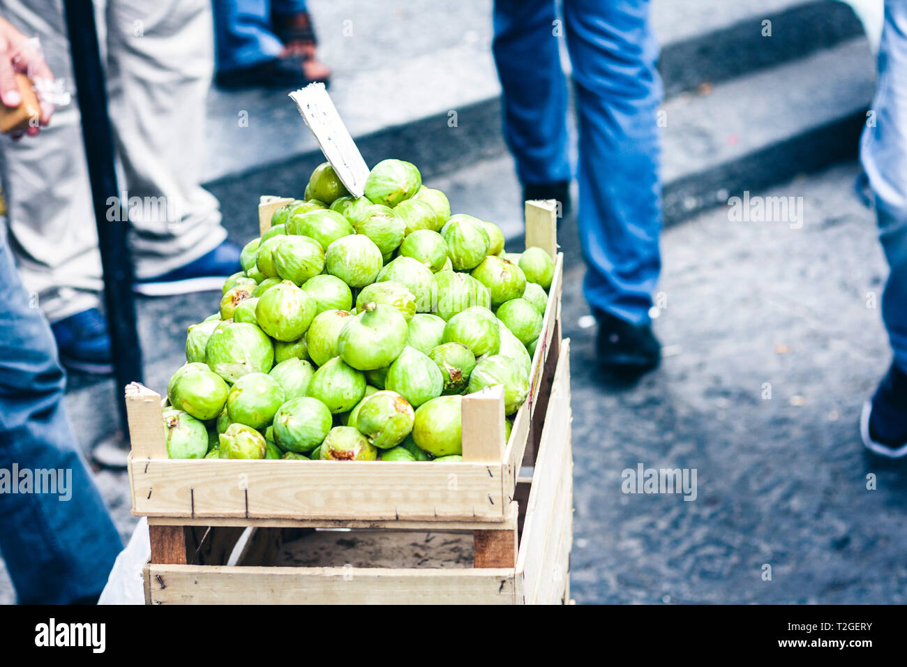 figs in the fruit market, Catania, Sicily, Italy Stock Photo - Alamy