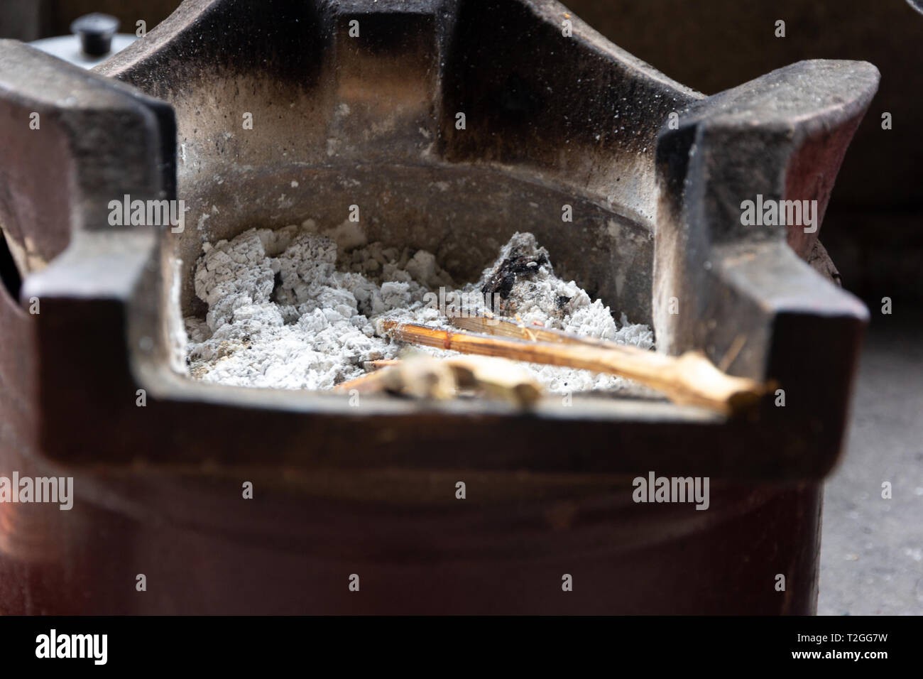 Asian stove hi-res stock photography and images - Alamy