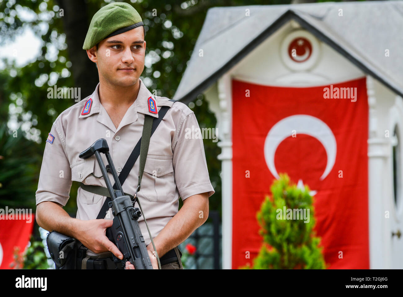 Istanbul, Turkey, 19 september 2012: Turkish soldier with a rifle in ...