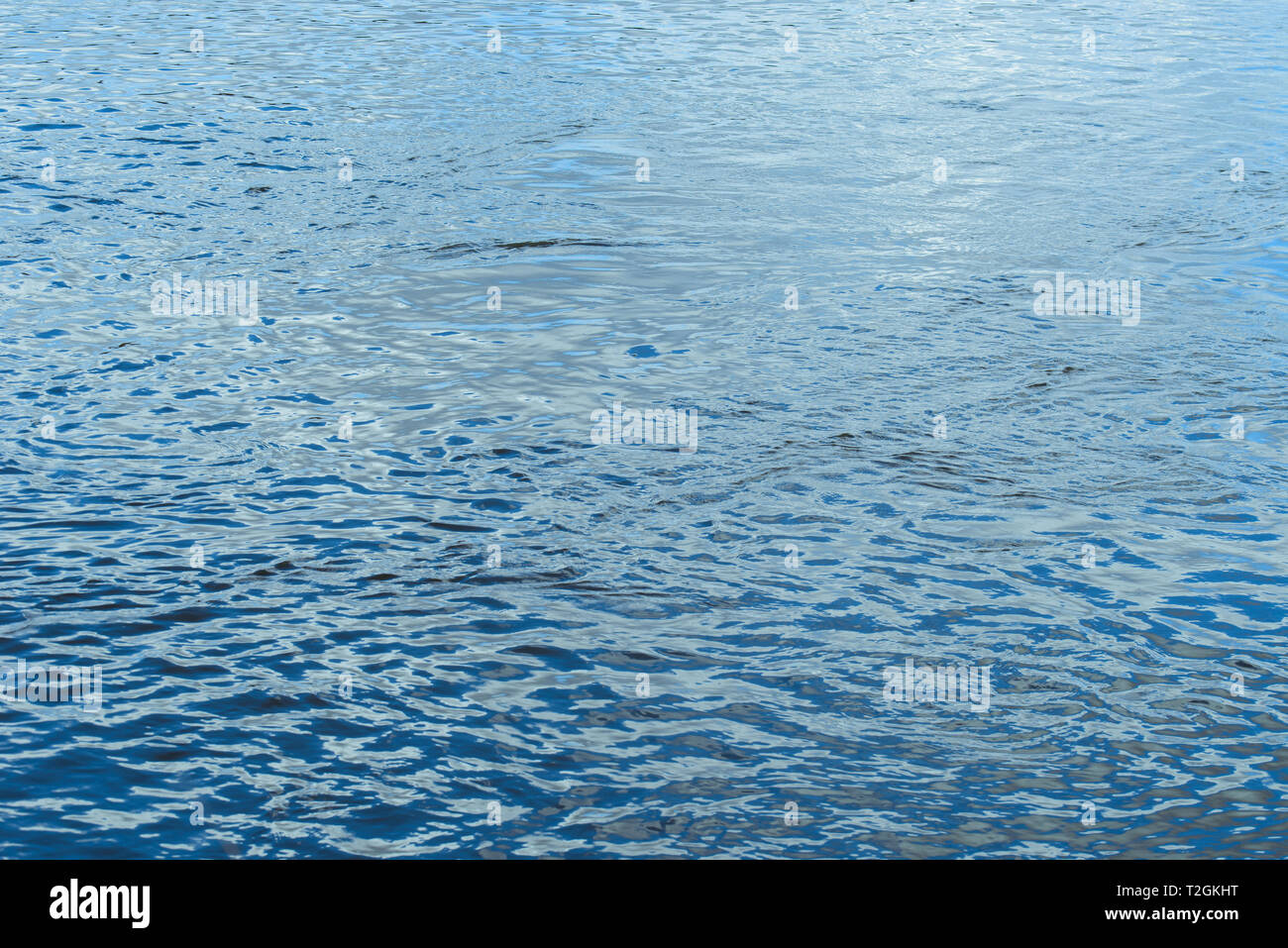 Blue water river hi-res stock photography and images - Alamy