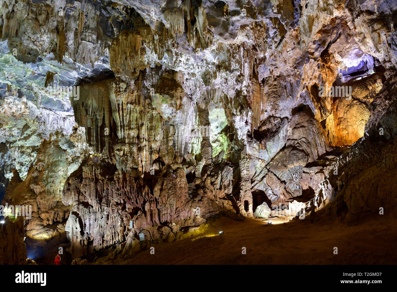 Limestone cave hi-res stock photography and images - Alamy