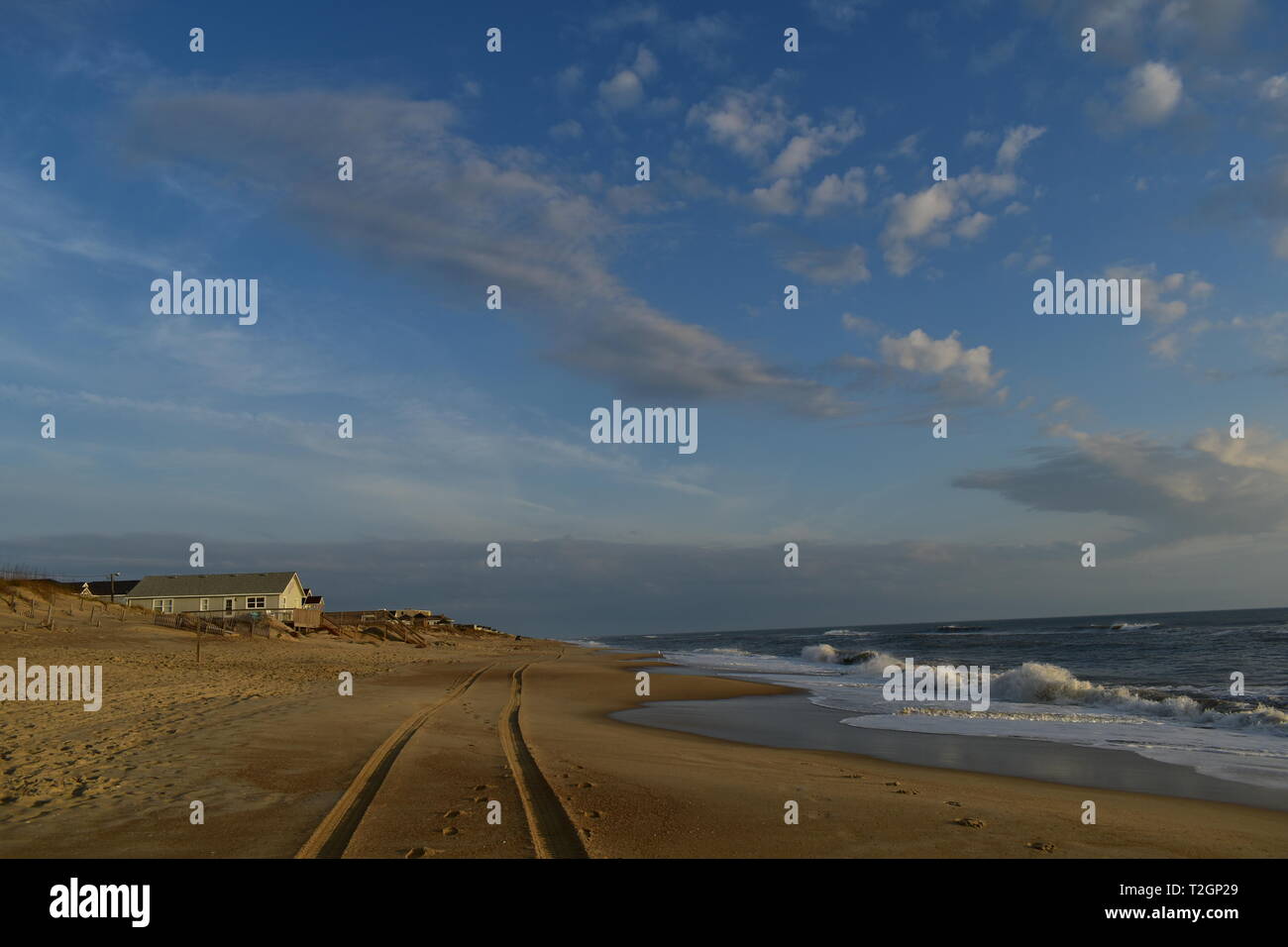 Jeep tracks hi-res stock photography and images - Alamy