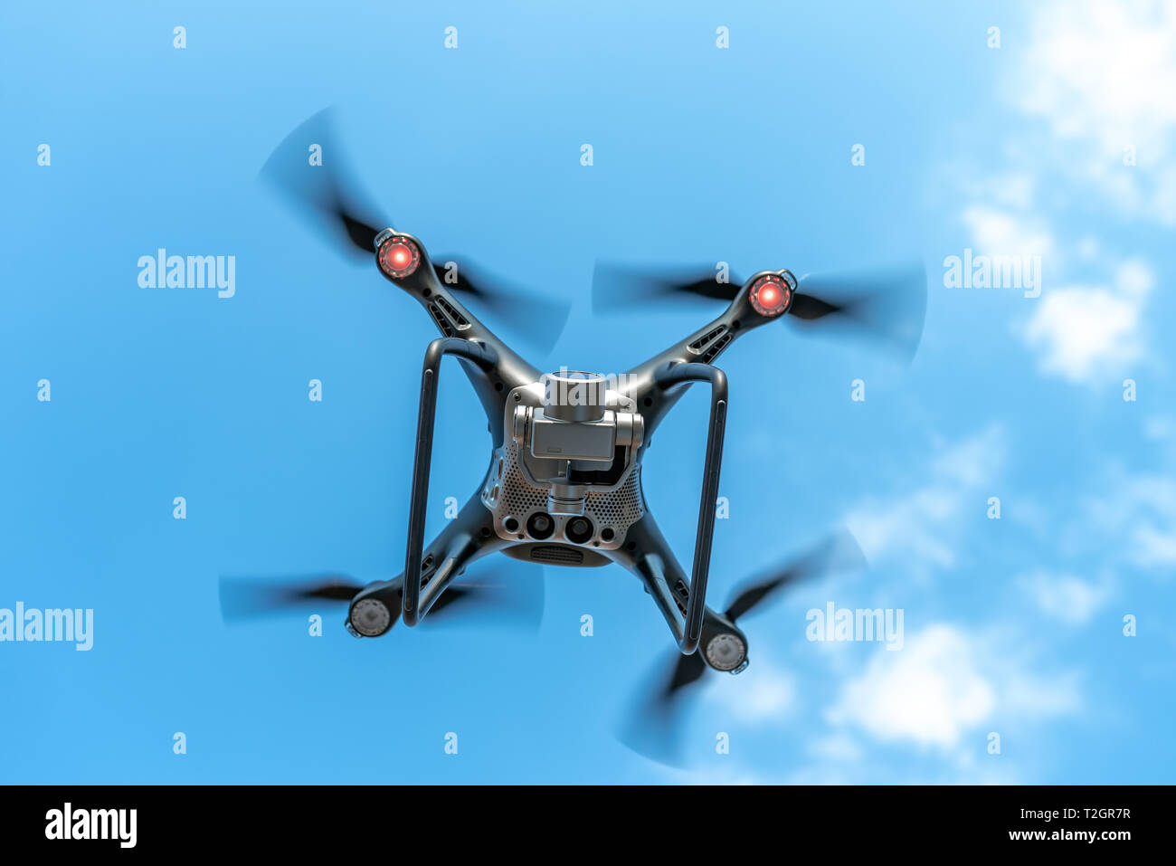 Drone pilot dark hi-res stock photography and images - Alamy
