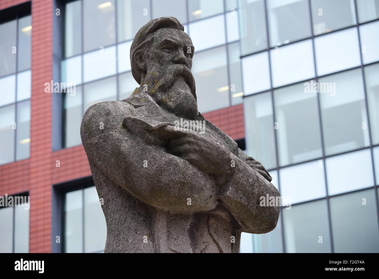 Manchester and friedrich engels hi-res stock photography and images - Alamy