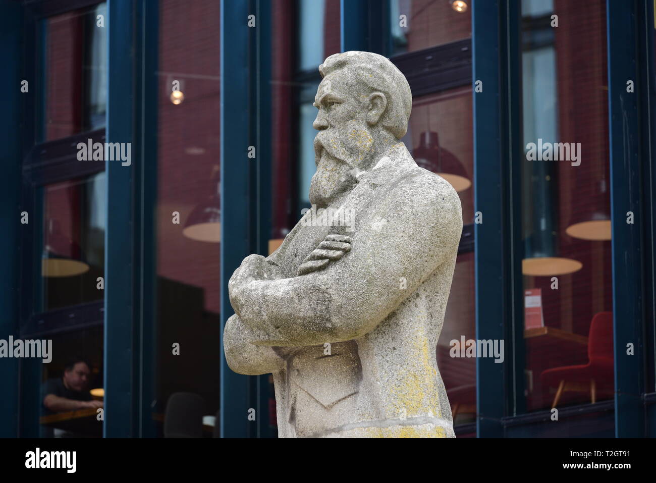 Engels Concrete Statue High Resolution Stock Photography and Images - Alamy