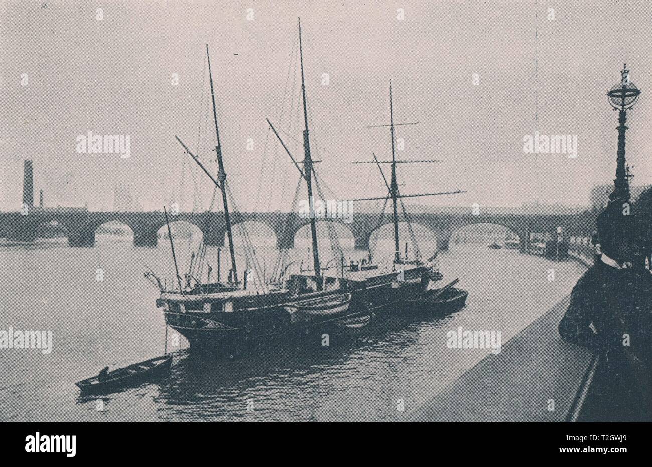 19th century photo of waterloo bridge hi-res stock photography and ...