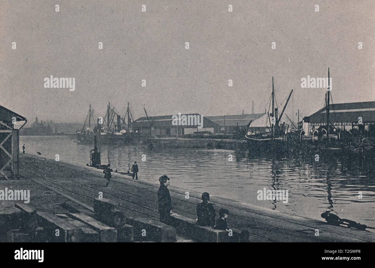 Vintage manchester ship canal hi-res stock photography and images - Alamy