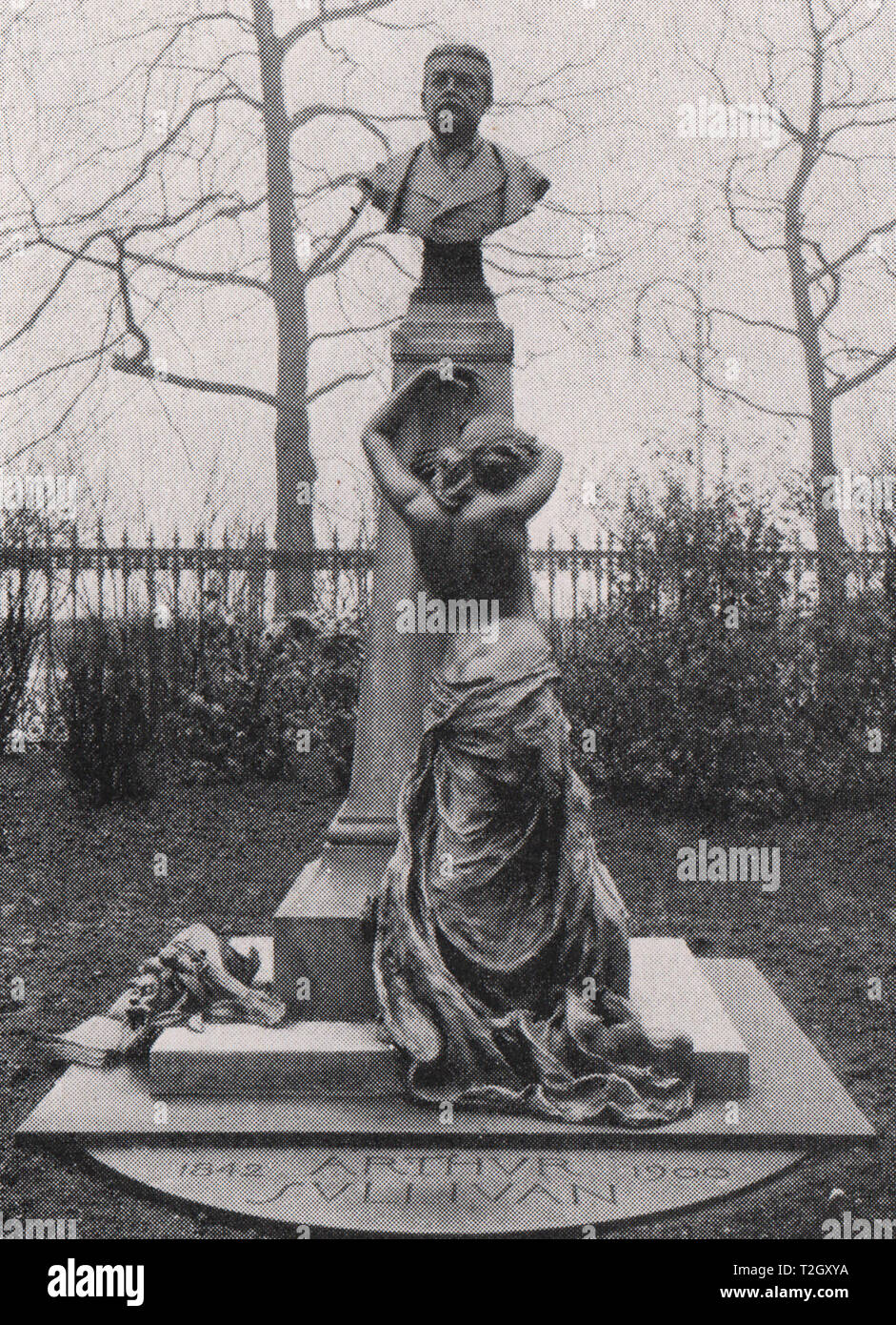 Arthur Sullivan Statue, Embankment Gardens Stock Photo - Alamy