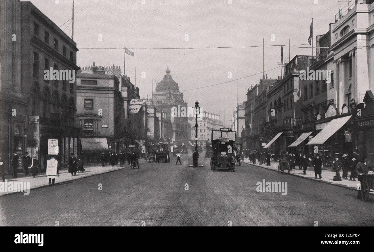Street views of regent street hi-res stock photography and images - Alamy