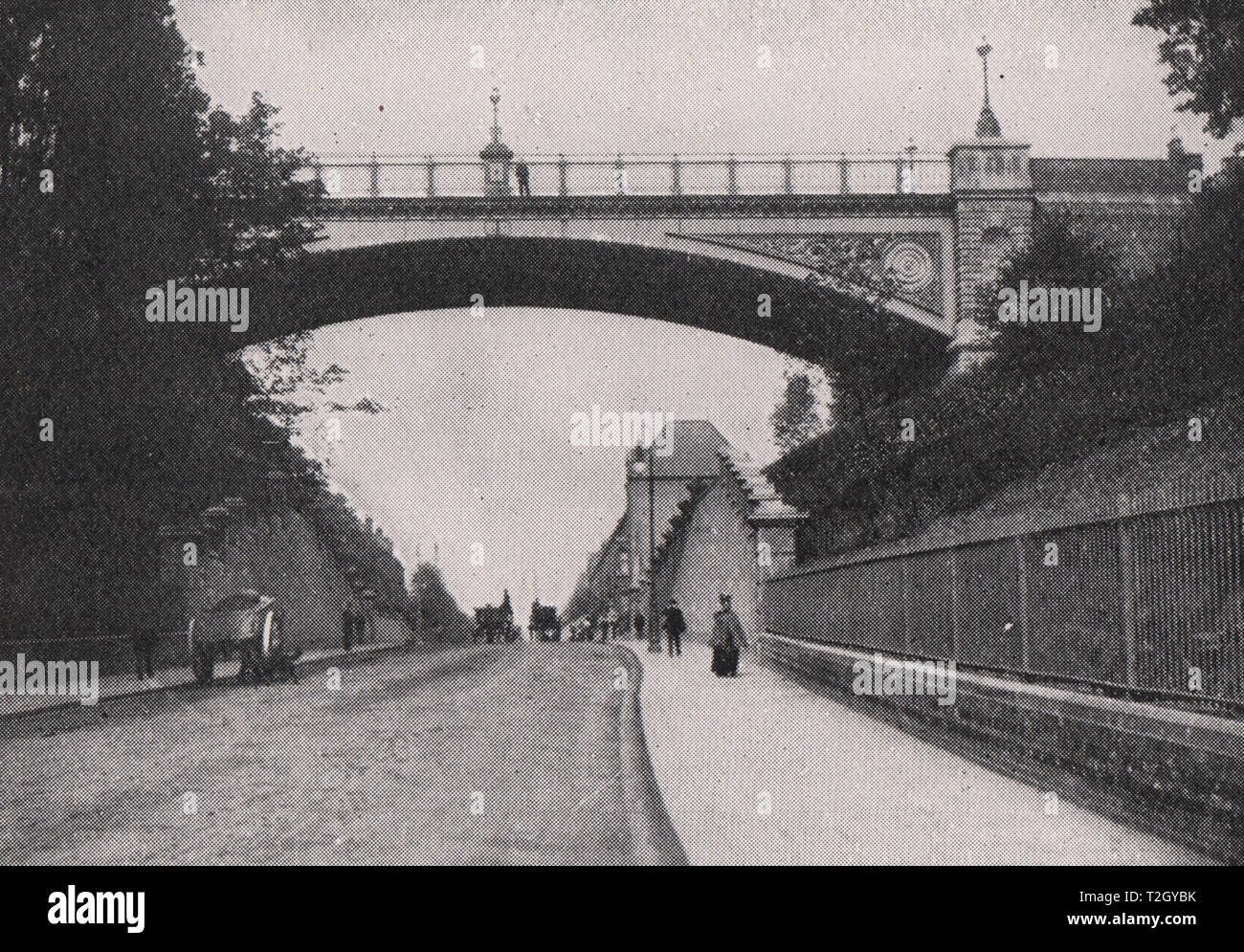 Highgate archway hi-res stock photography and images - Alamy