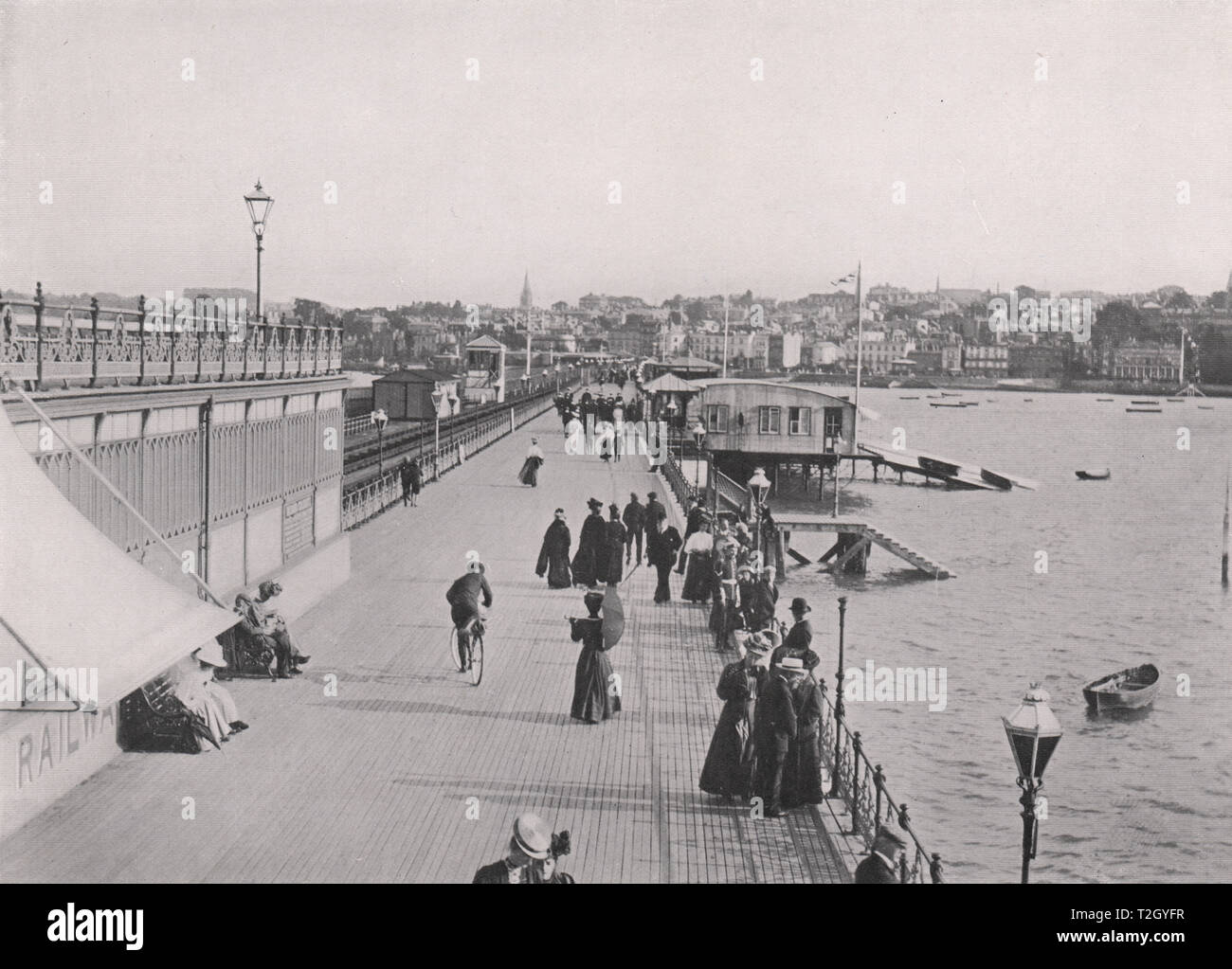 Ryde isle of wight pier hi-res stock photography and images - Alamy