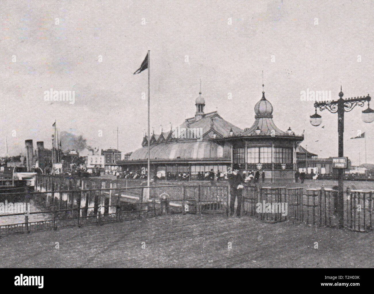 Southampton hampshire pier hi-res stock photography and images - Alamy