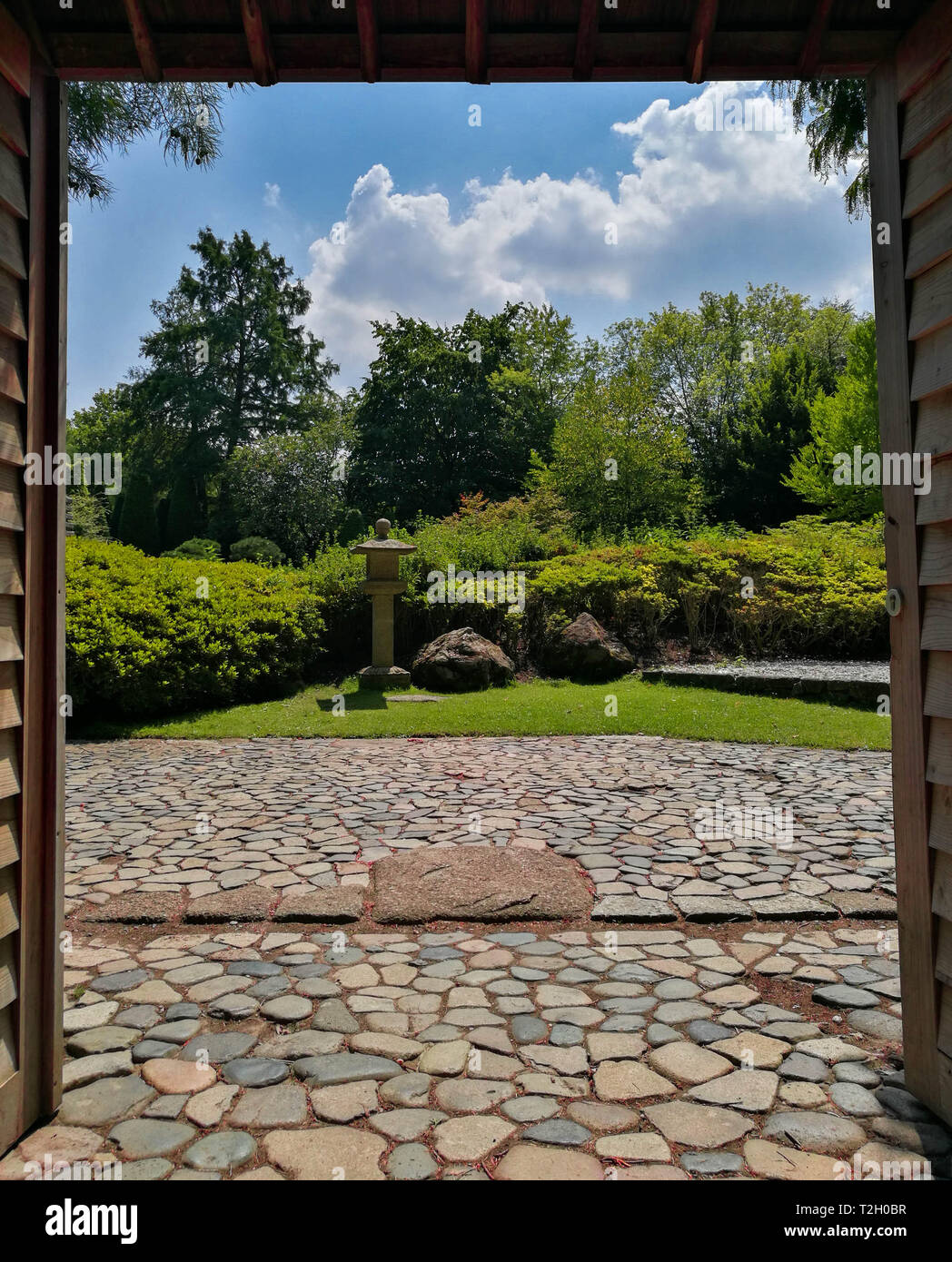 Zen Garden, Japanese Pond Garden. Entrance, Gates of japanese garden in ...