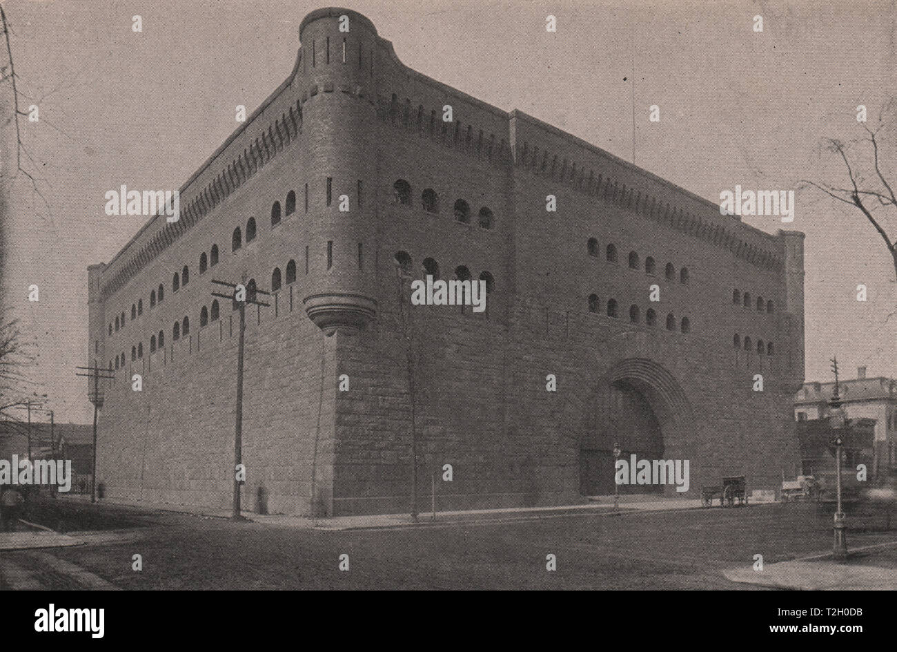 The First Regiment Armory, I.N.G.. Michigan Avenue & Sixteenth Street ...