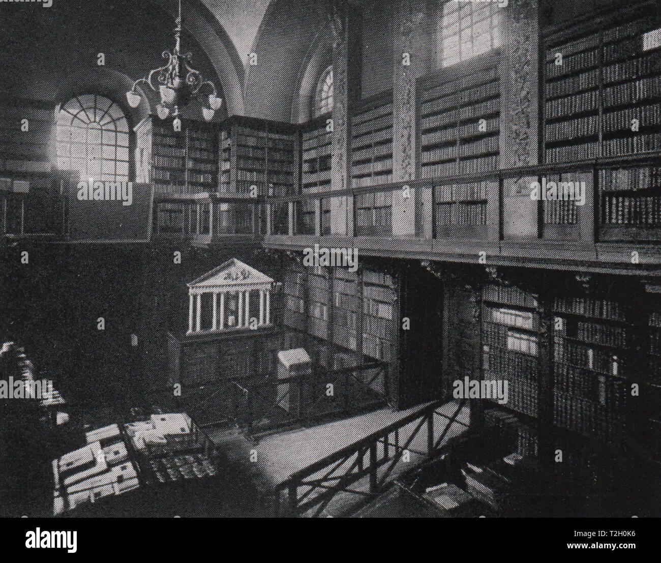 St. Paul's Library Stock Photo - Alamy