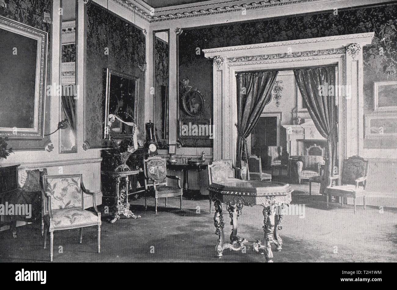 Mansion drawing hi-res stock photography and images - Alamy