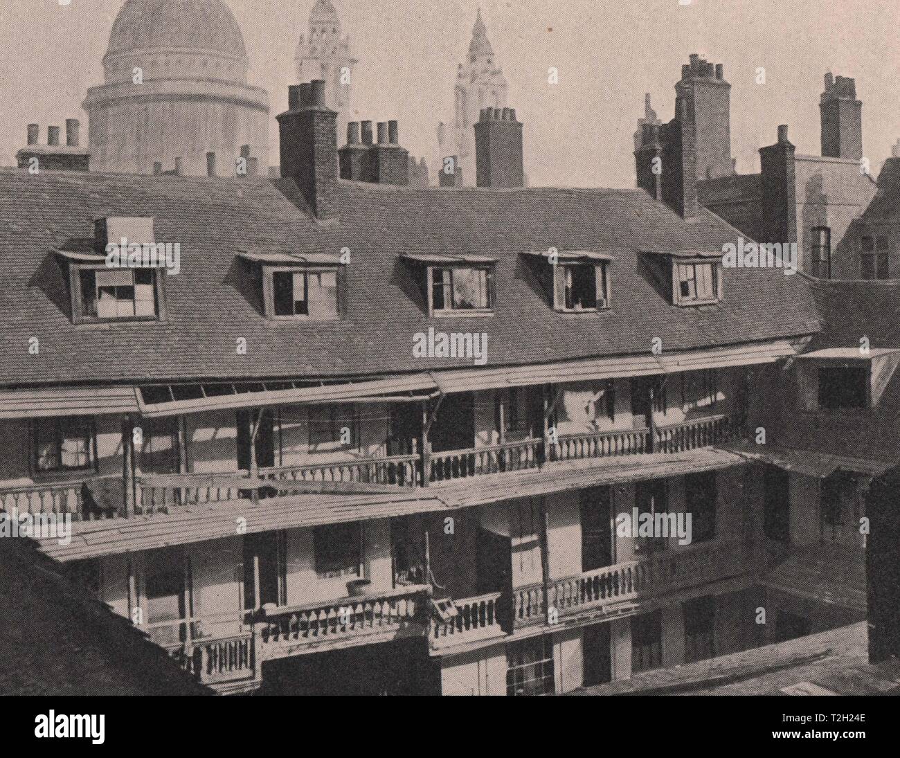 The Oxford Arms, Warwick Lane Stock Photo - Alamy