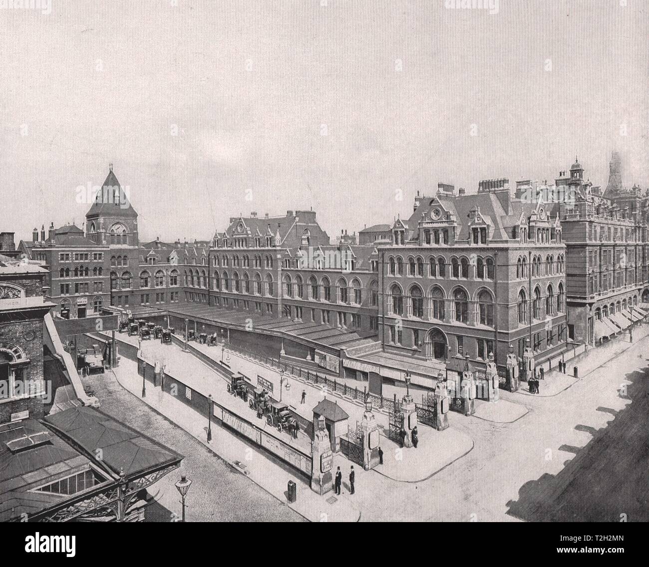 Liverpool street station 19th century hi-res stock photography and ...