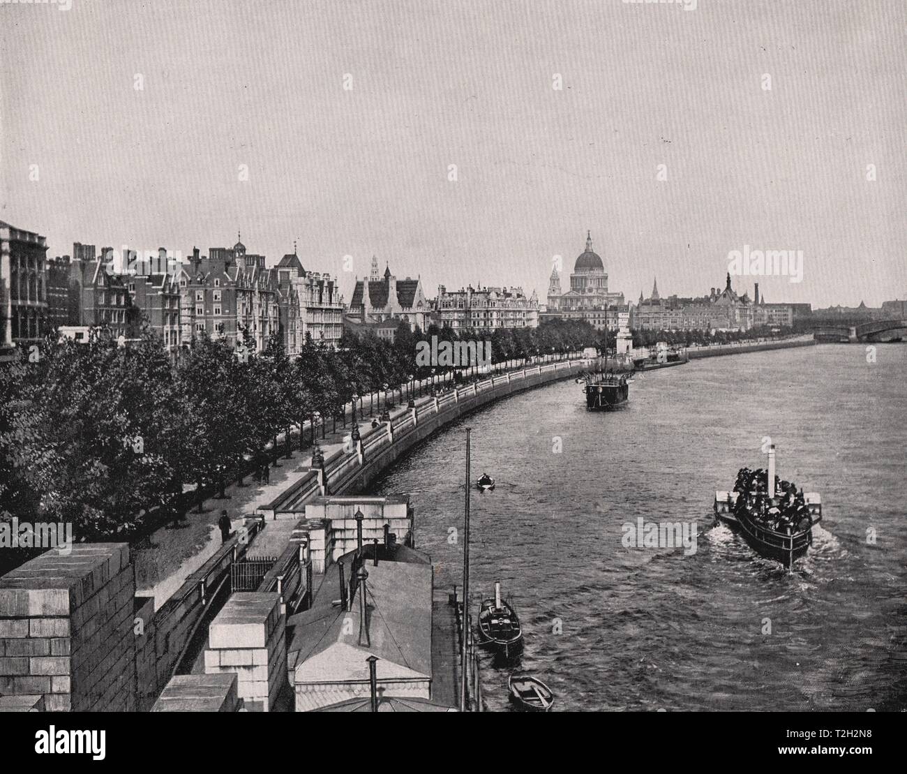 Victoria embankment 19th century hi-res stock photography and images ...