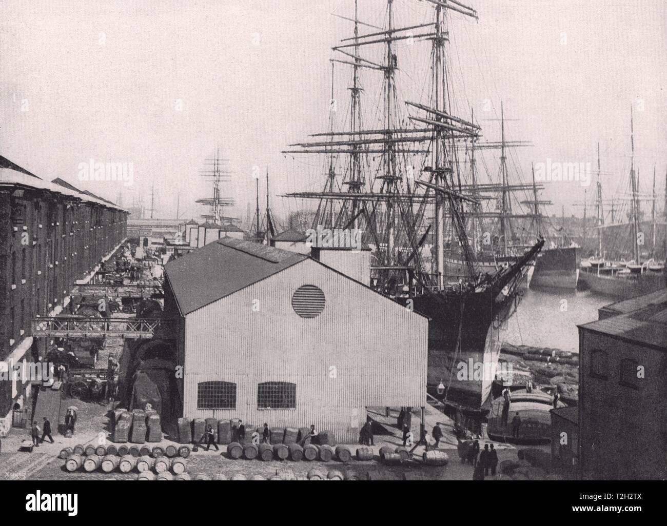 London docks 19th century hi-res stock photography and images - Alamy
