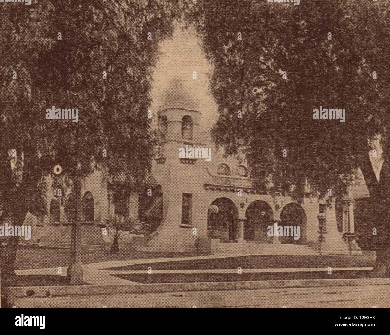 Vintage libraries hi-res stock photography and images - Alamy