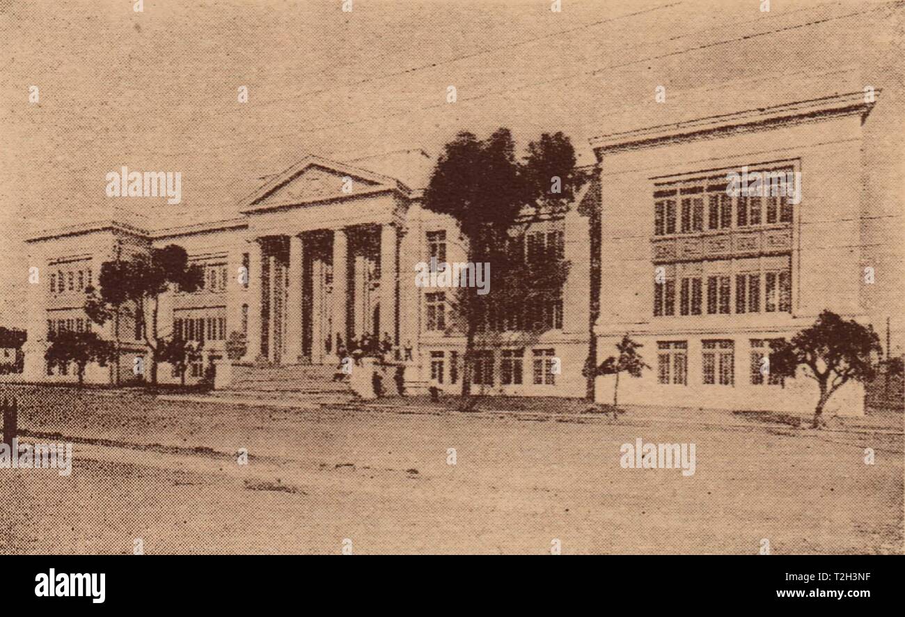 Vintage school building hi-res stock photography and images - Alamy