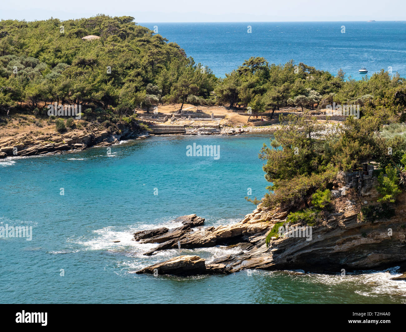 Port of aliki hi-res stock photography and images - Alamy