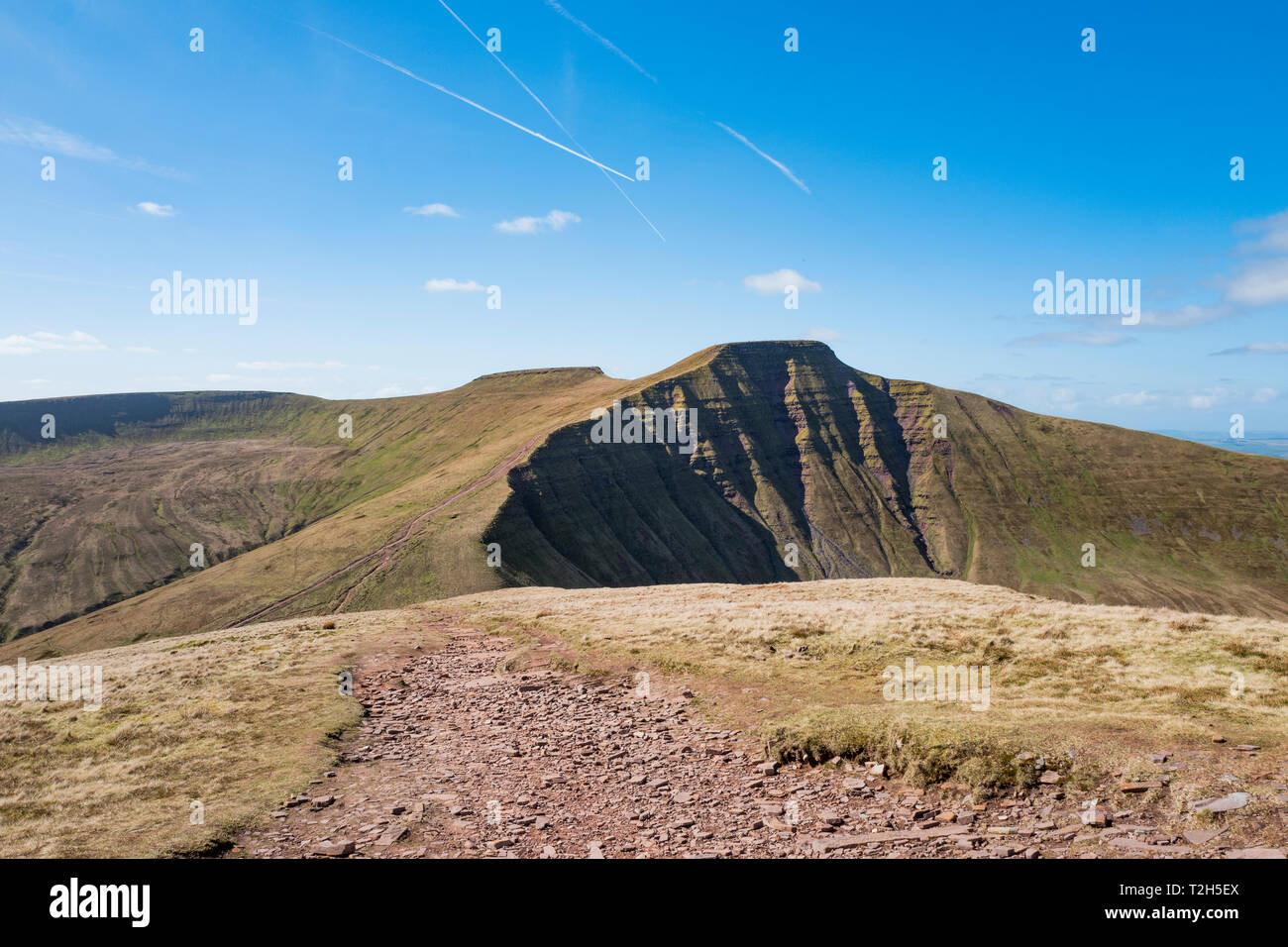 Stunning View of Brecon Beacons South Wales with Corn Du and Pen y Fan ...