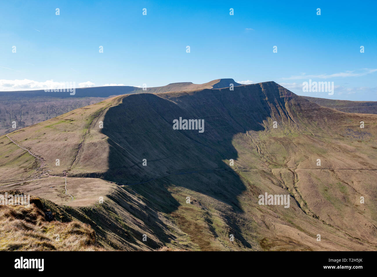 Stunning View of Cribyn, Pen y Fan and Corn Du from top of Fan y Big in ...