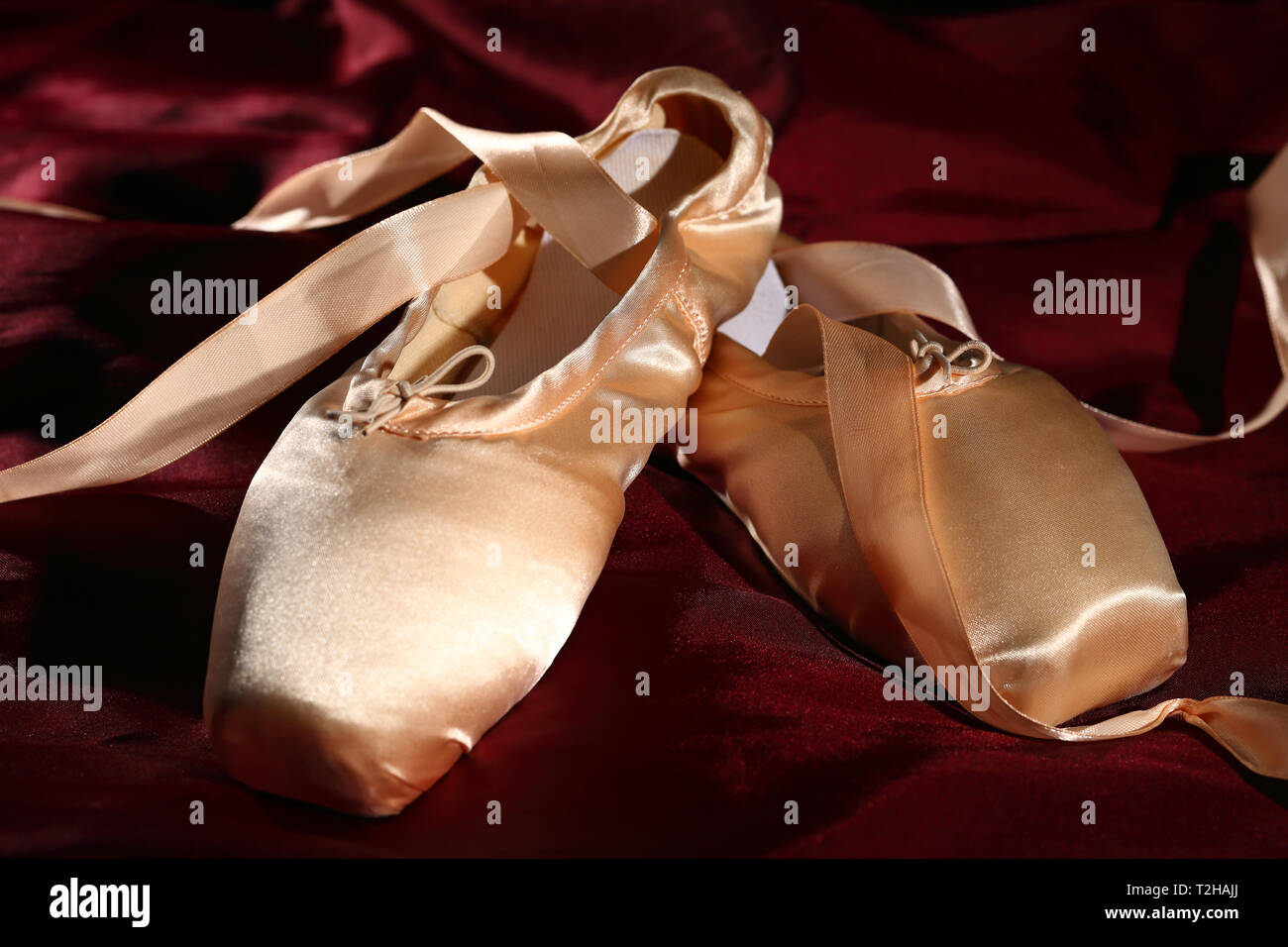 Red ballet shoes hi-res stock photography and images - Alamy