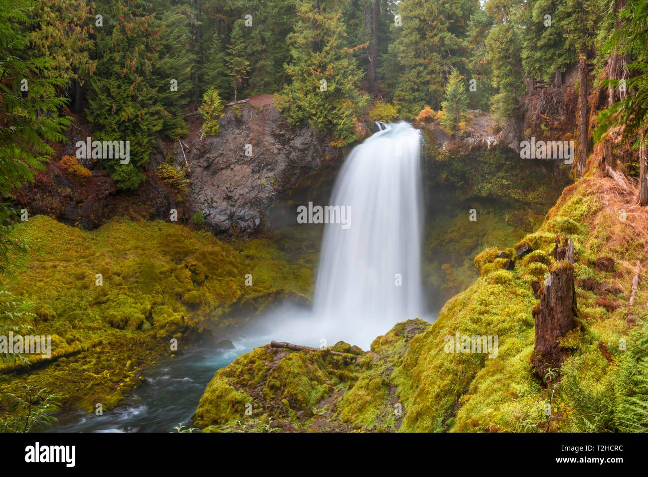 Sahalie falls hi-res stock photography and images - Alamy