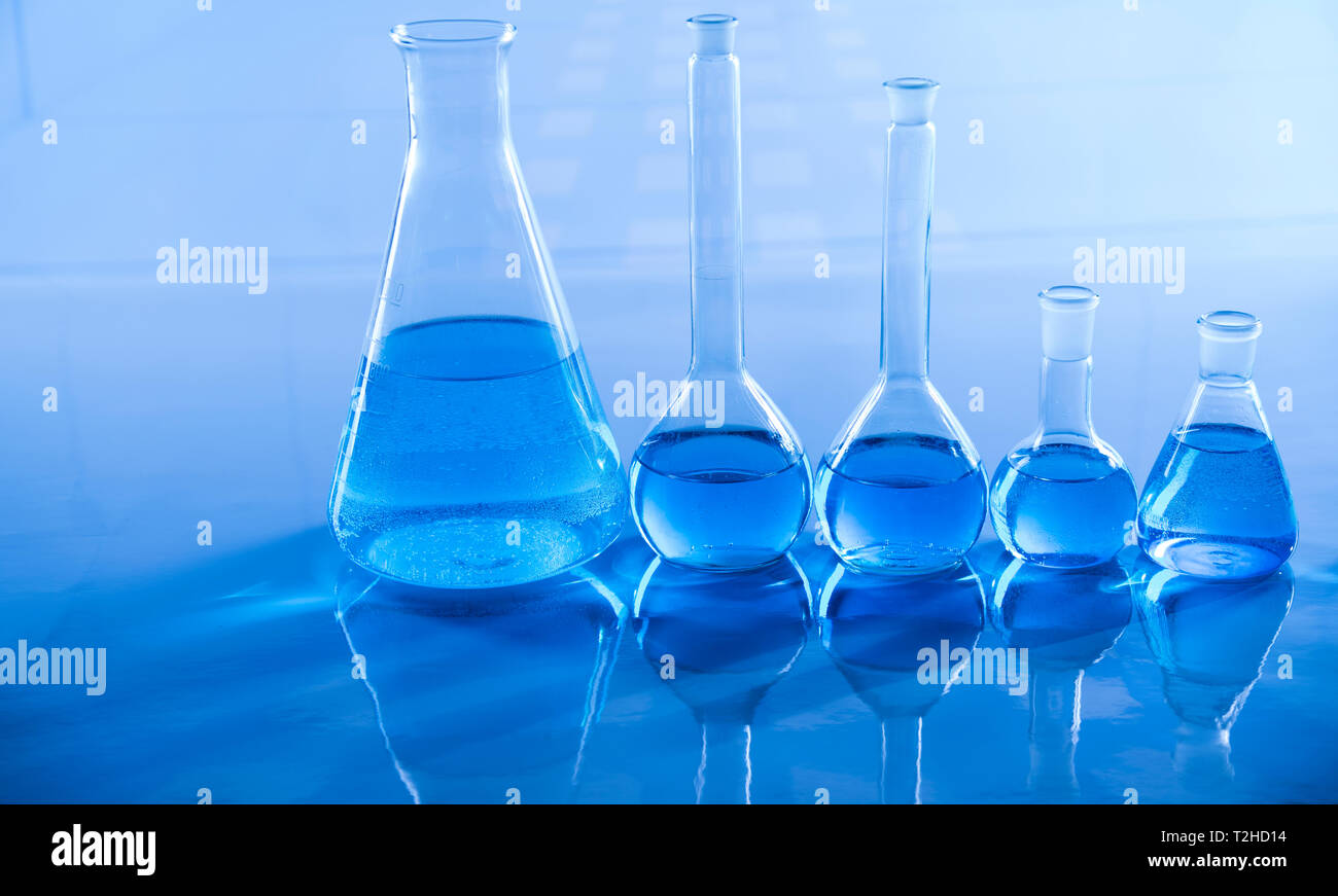 Glassware, Laboratory beakers,Science experiment Stock Photo - Alamy