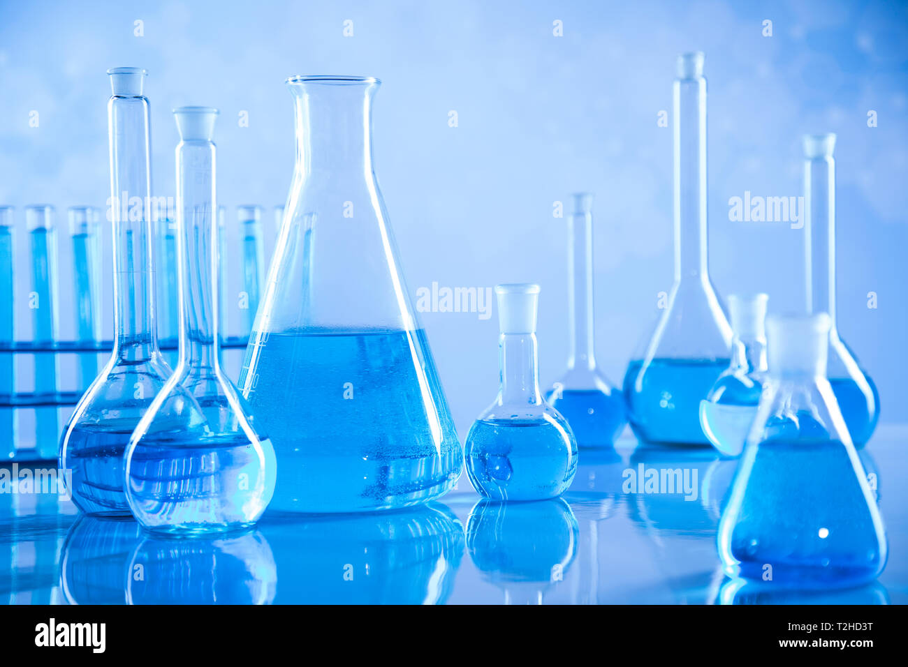 Glassware, Laboratory beakers,Science experiment Stock Photo - Alamy