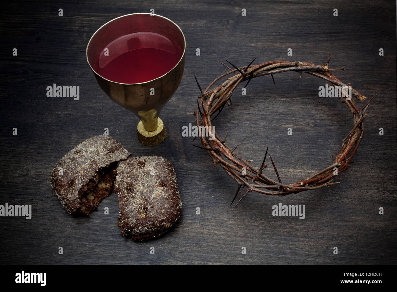 Bread crown hi-res stock photography and images - Alamy