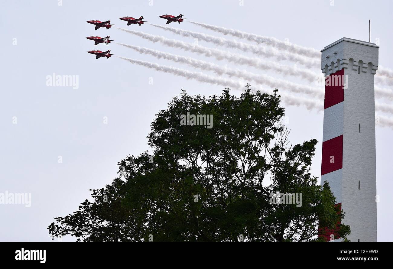 Red arrows fowey hi-res stock photography and images - Alamy