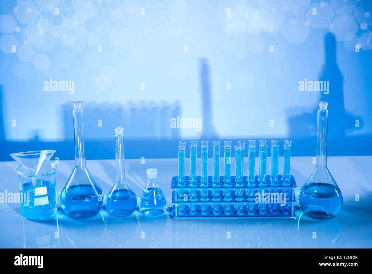 Glassware, Laboratory beakers,Science experiment Stock Photo - Alamy