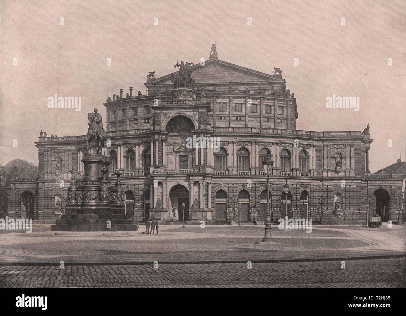 Hoftheater hi-res stock photography and images - Alamy