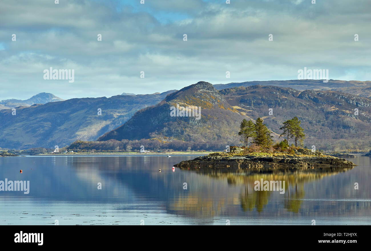 PLOCKTON LOCH CARRON WESTER ROSS SCOTLAND ISLAND IN LOCH CARRON AND ...