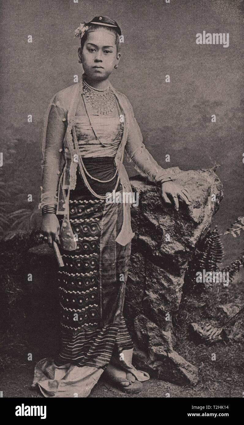 Burmah - Burmese Girl Stock Photo - Alamy