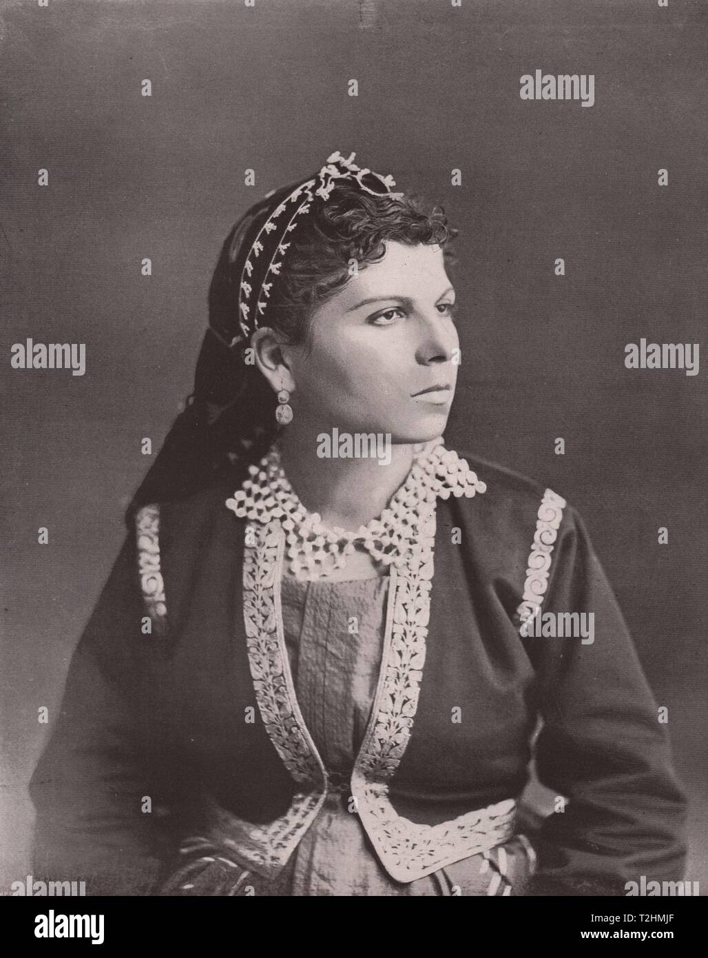 Jewish girl hi-res stock photography and images - Alamy