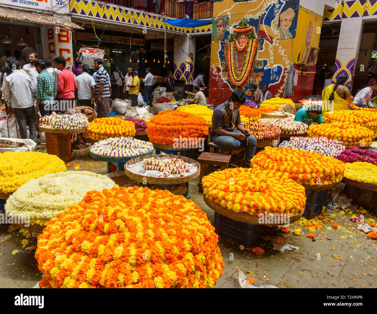 Flower market, Krishna Rajendra Market, Banaglore, Karnataka, India ...