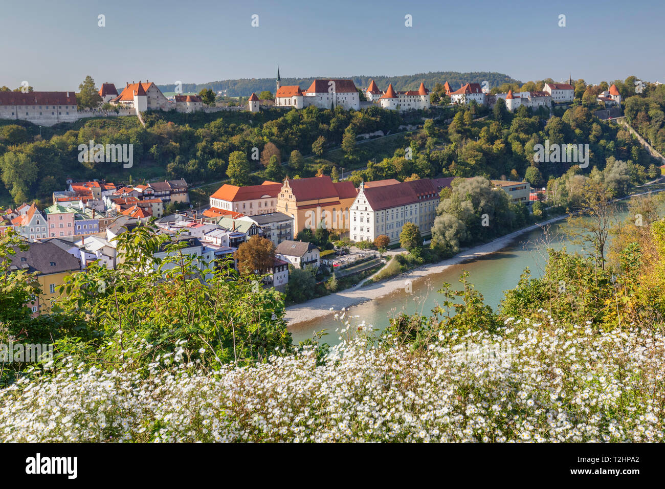 Castle to burghausen hi-res stock photography and images - Alamy