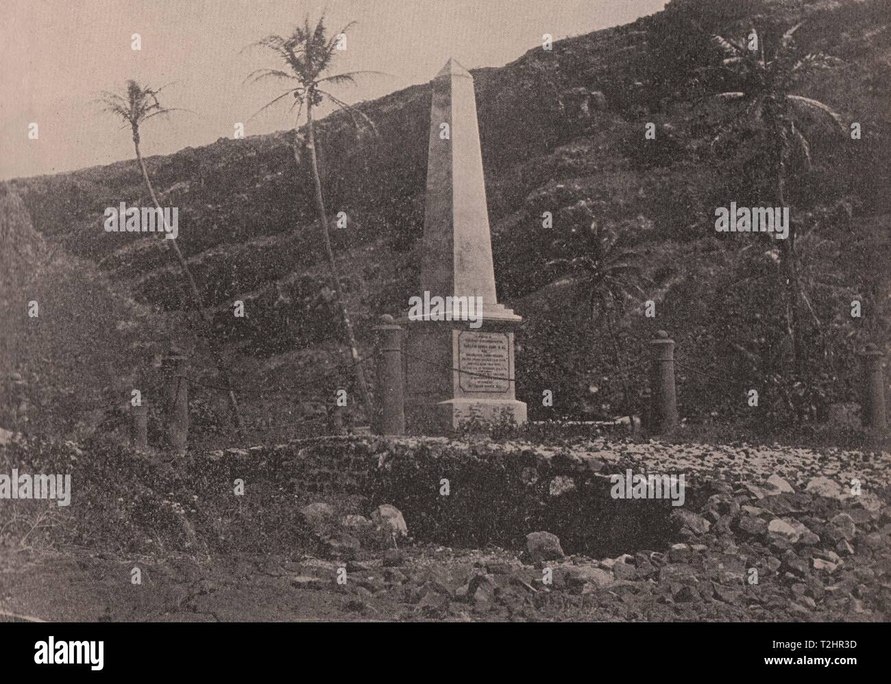 Captain cook's Monument, Hawaii Stock Photo - Alamy