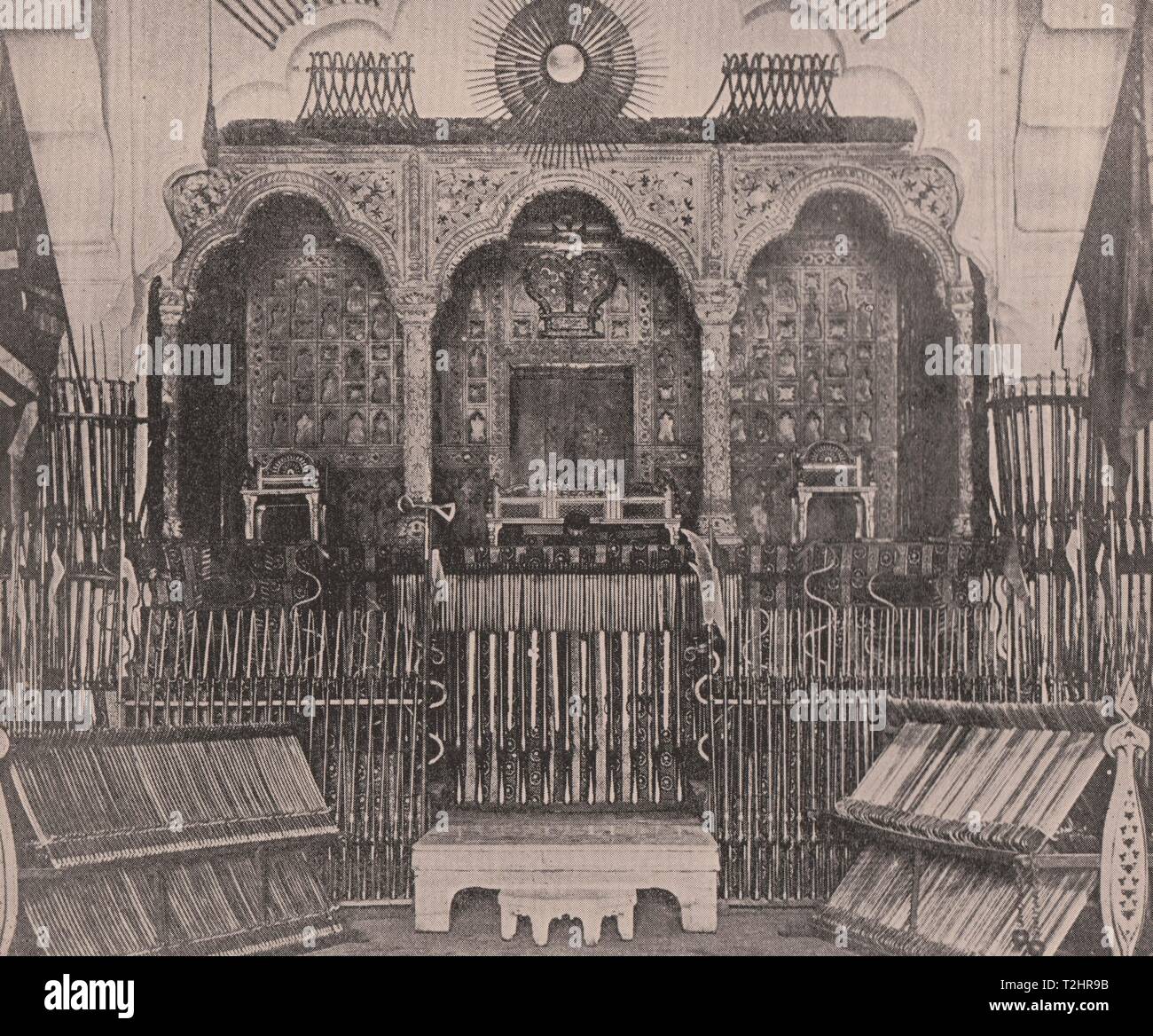 Akbar's Palace - Throne and Audience room at Agra Stock Photo - Alamy