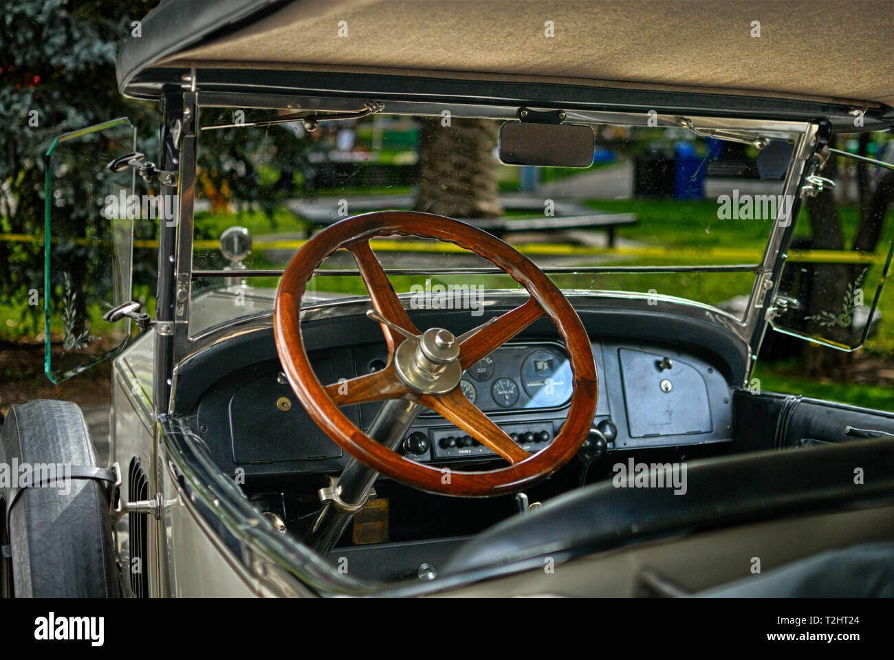 Driver's seat of a classic old car Stock Photo - Alamy