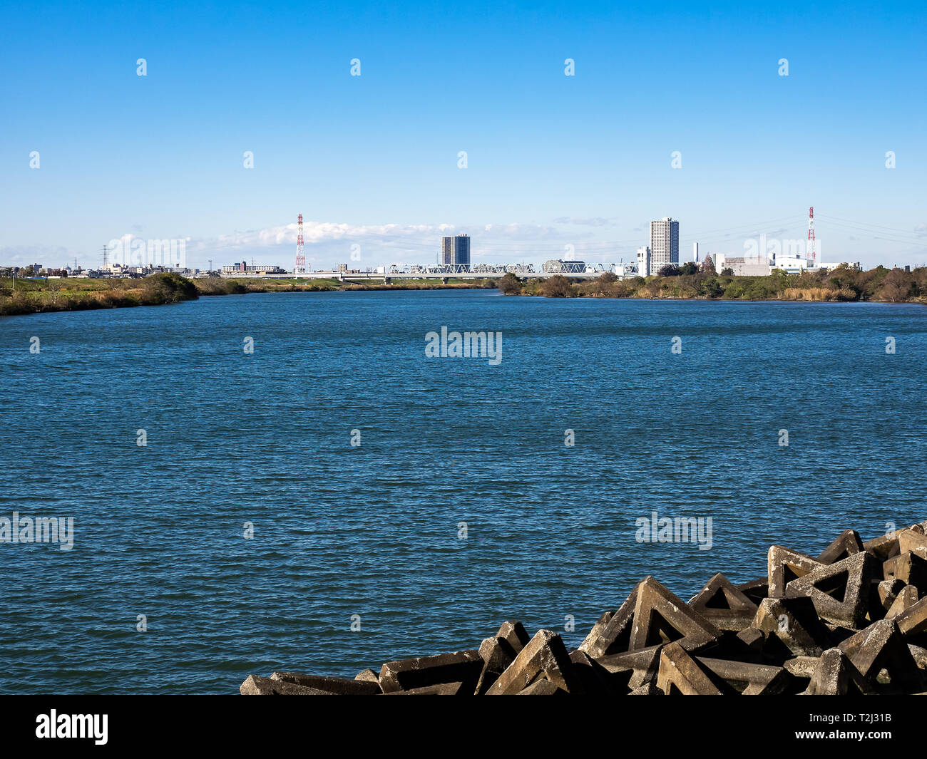 Looking across the Edo River (edogawa - 江戸川) into Tokyo Stock Photo - Alamy